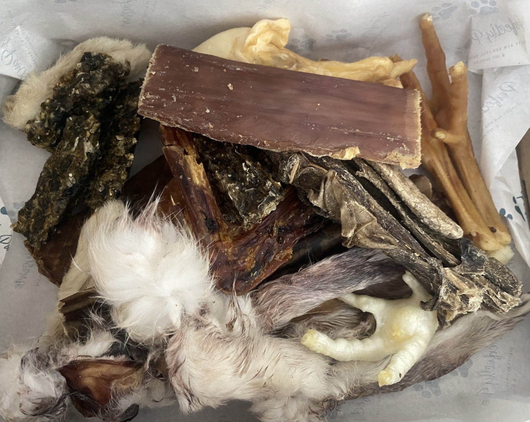 Pawsome Munch Treat Box – Perfectly Pawsome